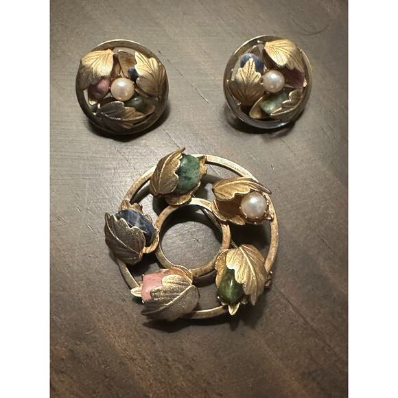 Sarah Coventry | Jewelry | Vintage Lady Sarah Coventry Flower Circle ...